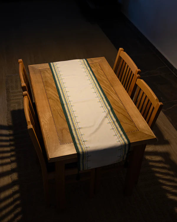 Layal Runner-2.52025E+12 — manzzeli.com