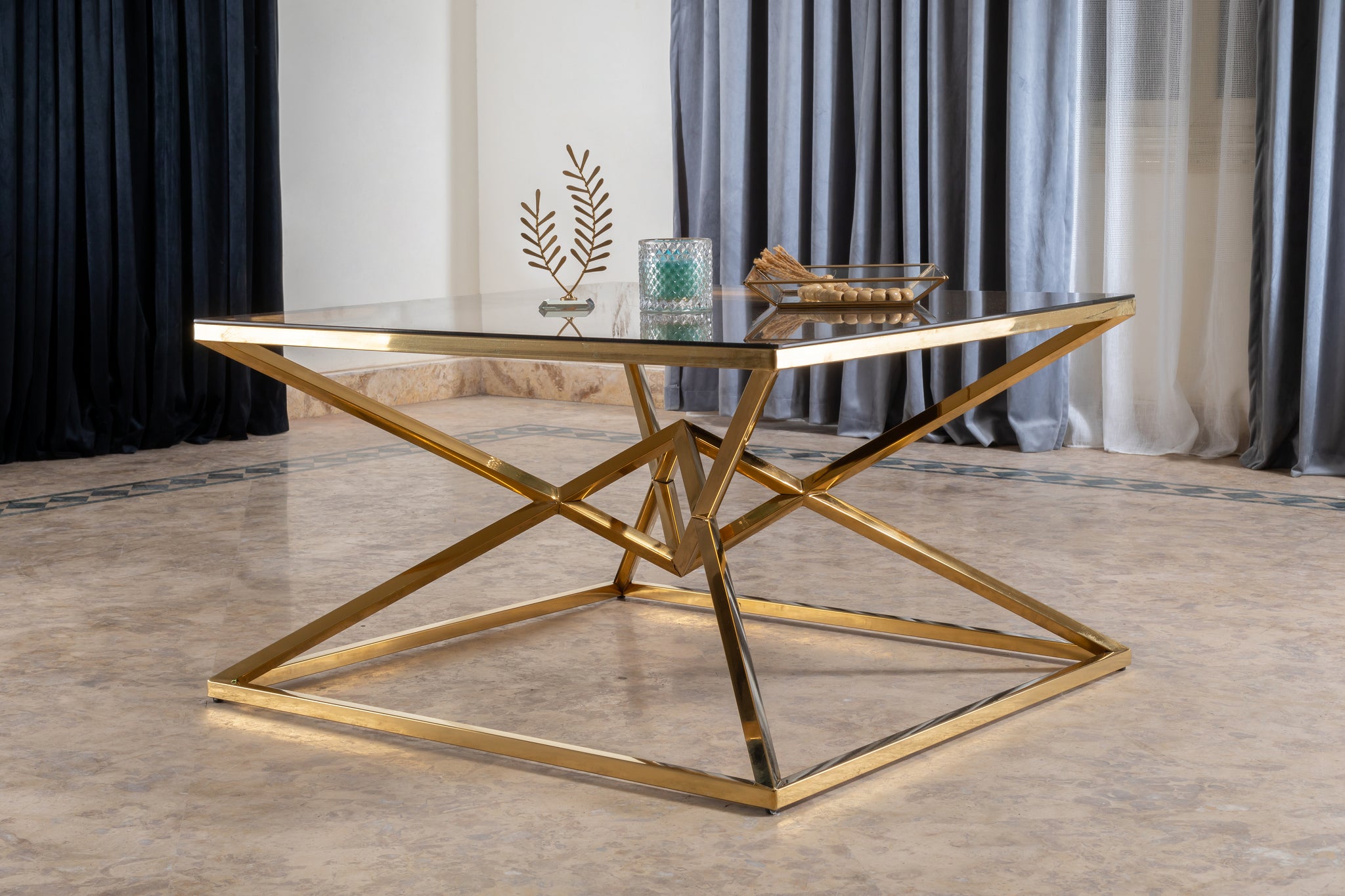 Coffee table — manzzeli.com